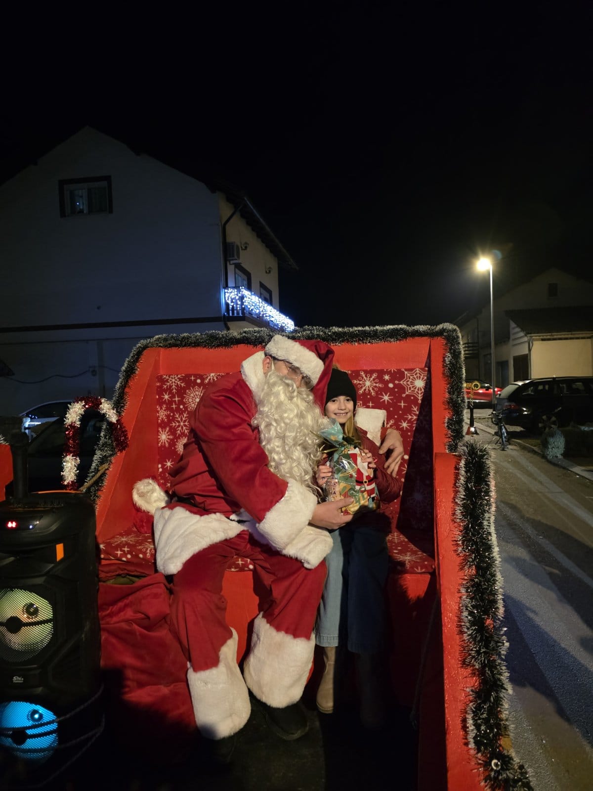Nije influencer, ali je osvojio cijeli grad: Jedan Brođanin vratio je ...